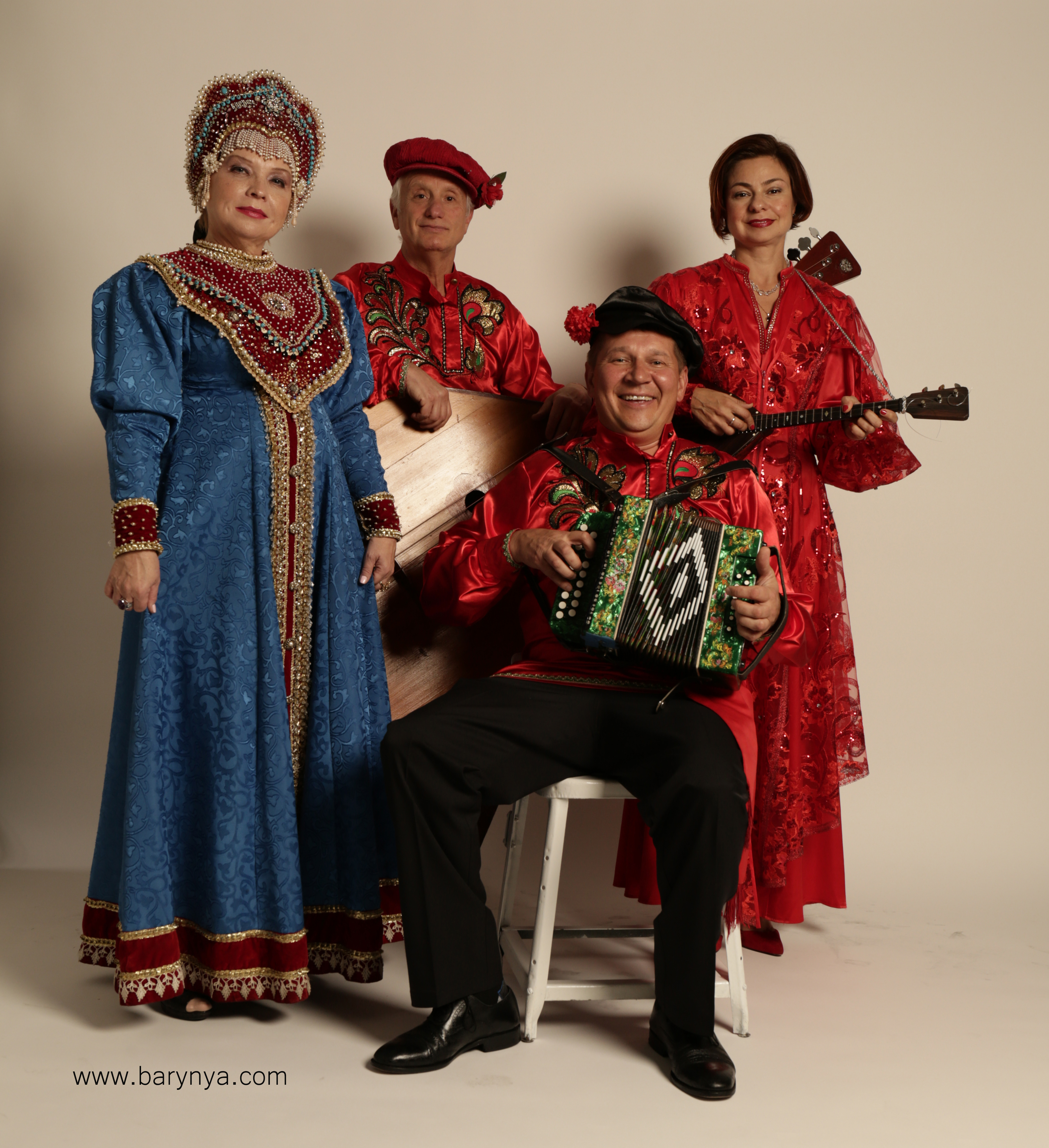 Photos of Russian garmoshka player Mikhail Smirnov, Ensemble Barynya ...