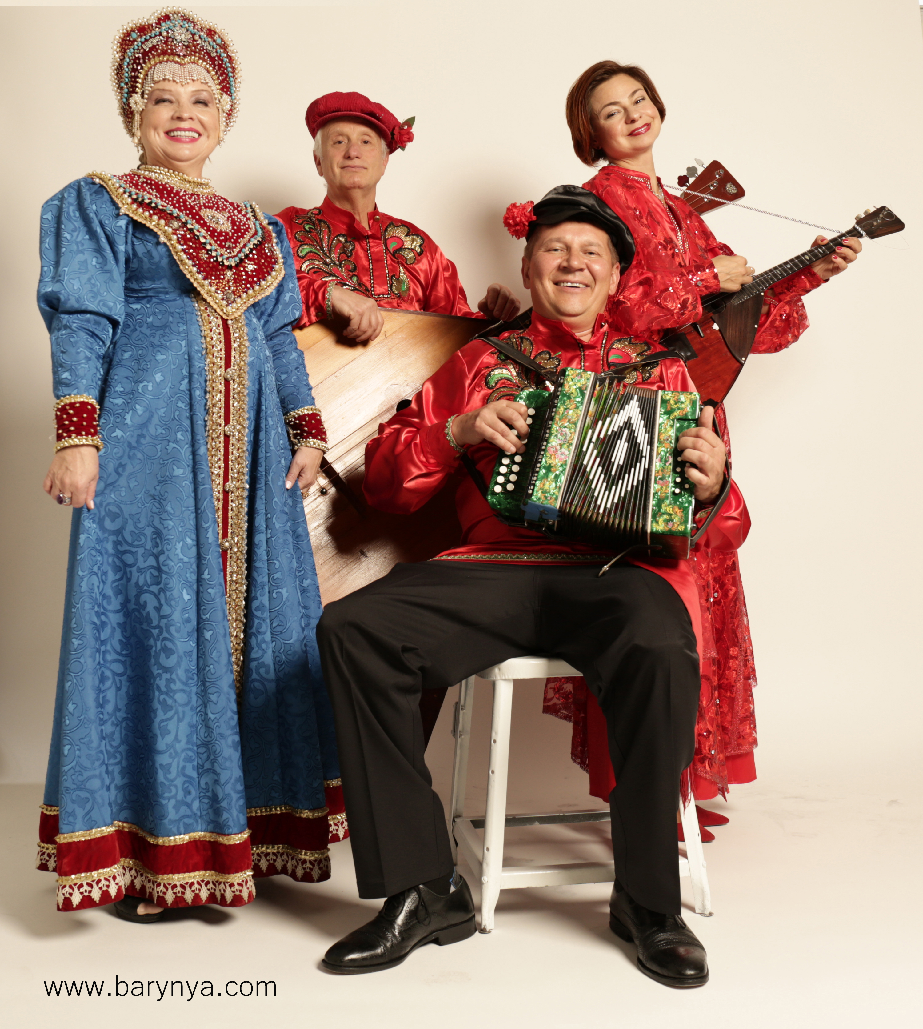 Photos of Russian garmoshka player Mikhail Smirnov, Ensemble Barynya ...