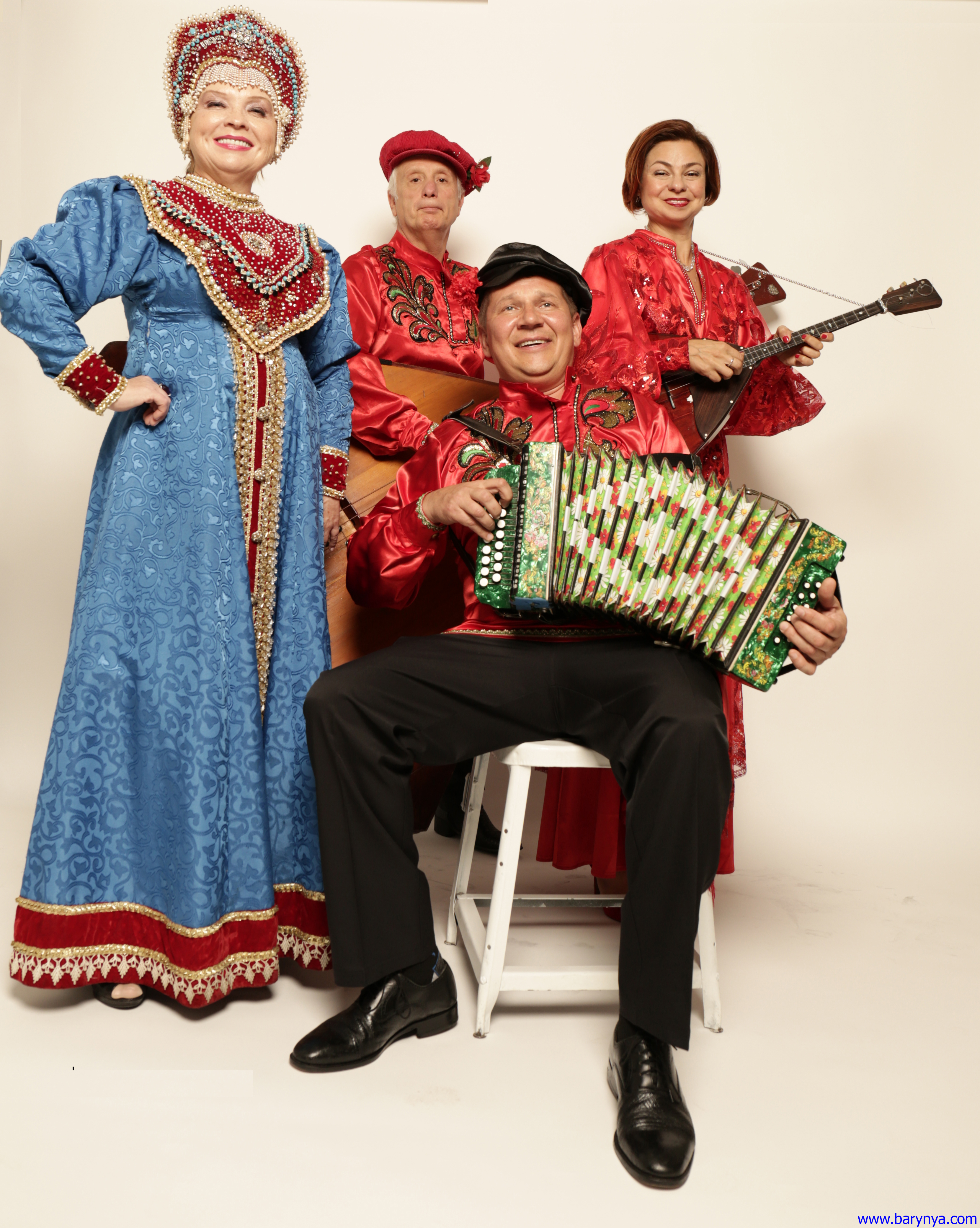 Photos of Russian garmoshka player Mikhail Smirnov, Ensemble Barynya ...