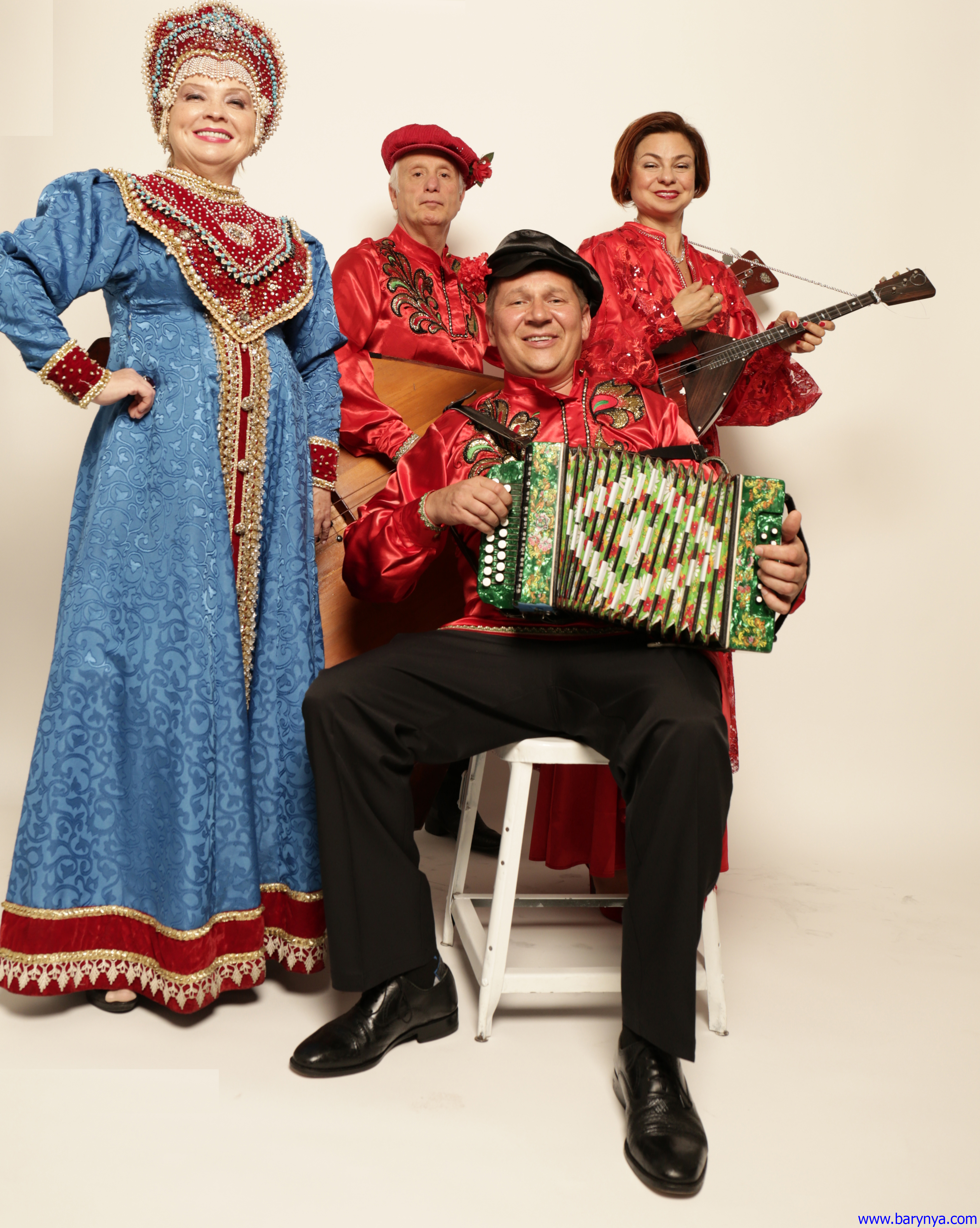 Photos of Russian garmoshka player Mikhail Smirnov, Ensemble Barynya ...
