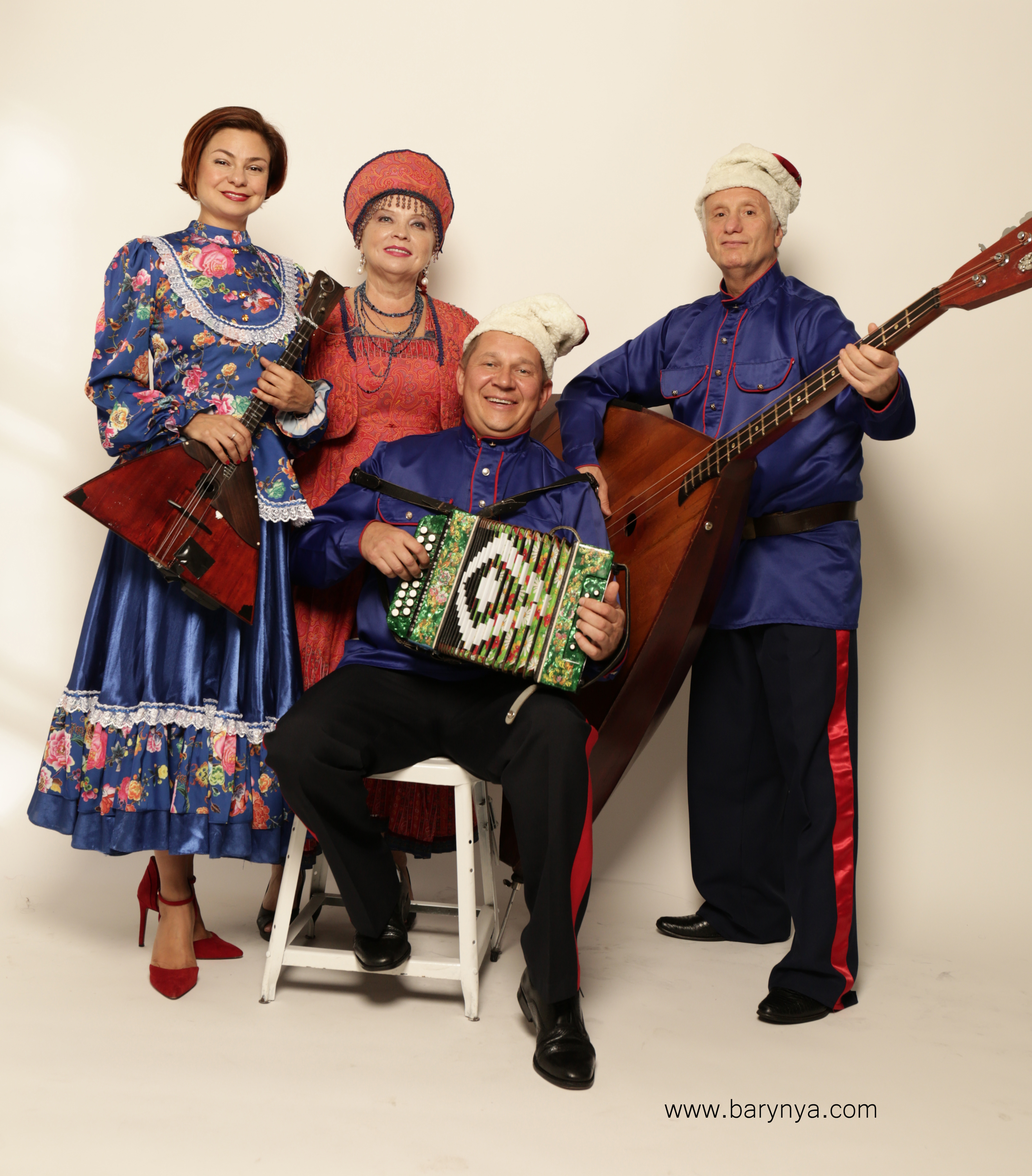 Photos of Russian garmoshka player Mikhail Smirnov, Ensemble Barynya ...