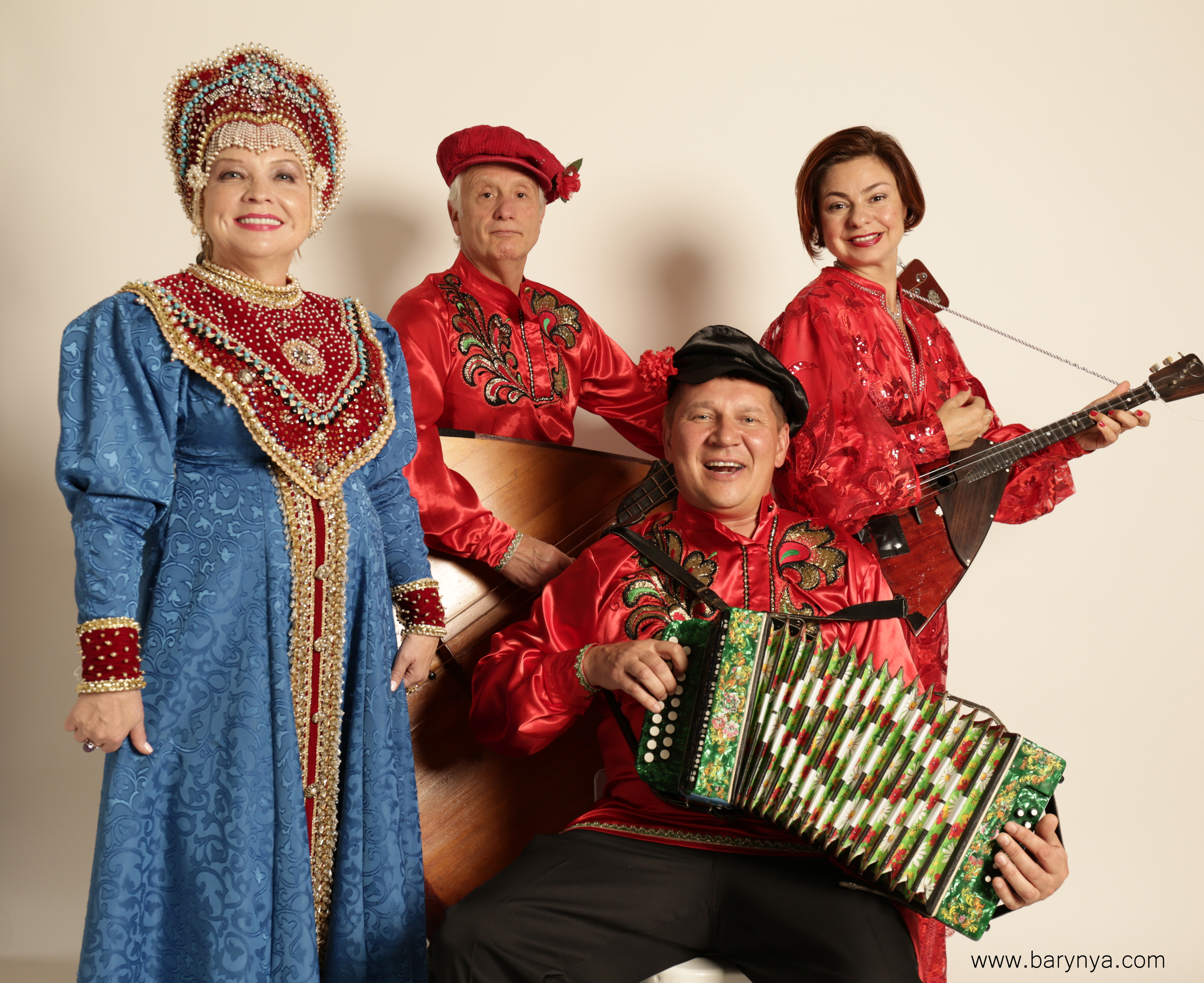 Photos of Russian garmoshka player Mikhail Smirnov, Ensemble Barynya ...